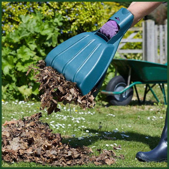 Jumbo Leaf Grabbers – Barrs Garden Centres